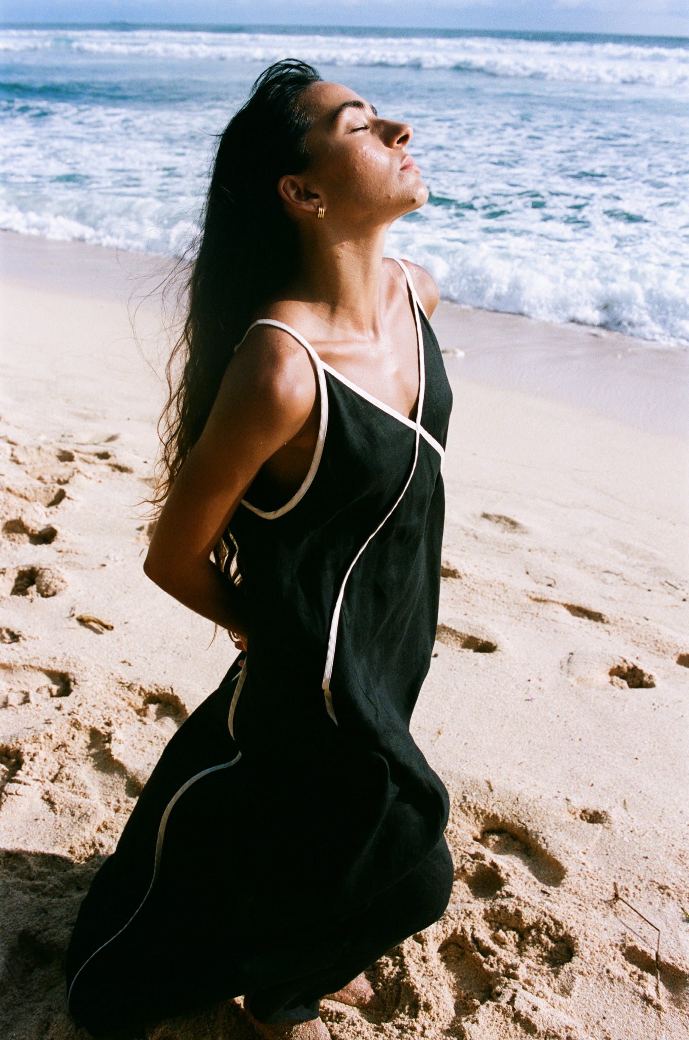 Azalea Black Linen Dress - European linen – LILLY PILLY COLLECTION
